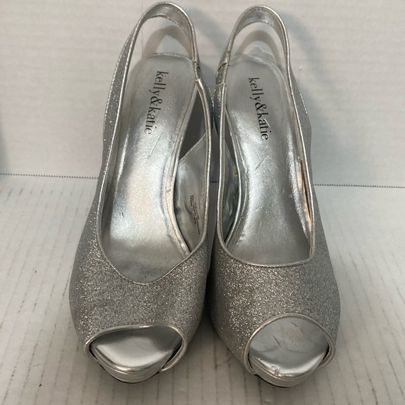 Kelly & Katie | Shoes | Kellykatie Shoes Size 8 Silver Heigh Heal ...